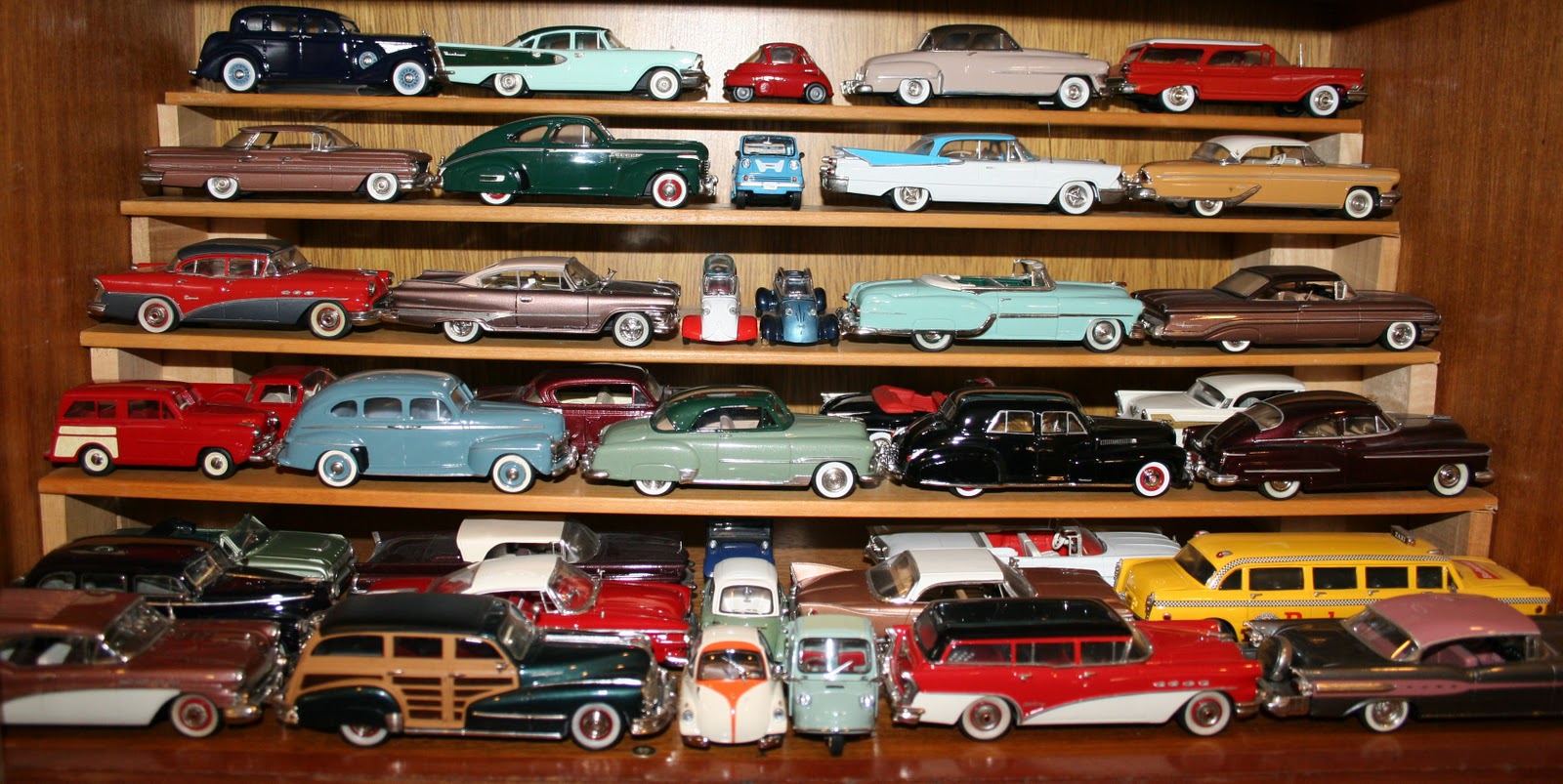 SERGIO GOLDVARG: Pictures of my scale model car collection