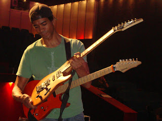 Greg Howe, Richard Hallebeek, Michael Angelo Batio: shredding Michael ...