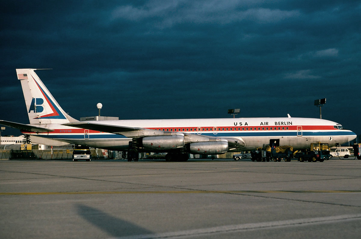PlaneSpotters Slide-Collections: Air Berlin USA B707 N767AB
