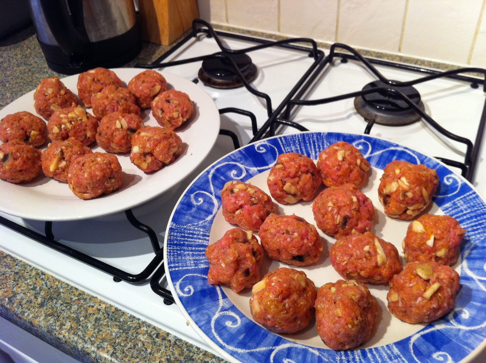 Esther Food Adventure: Homemade Linguine with Meatballs