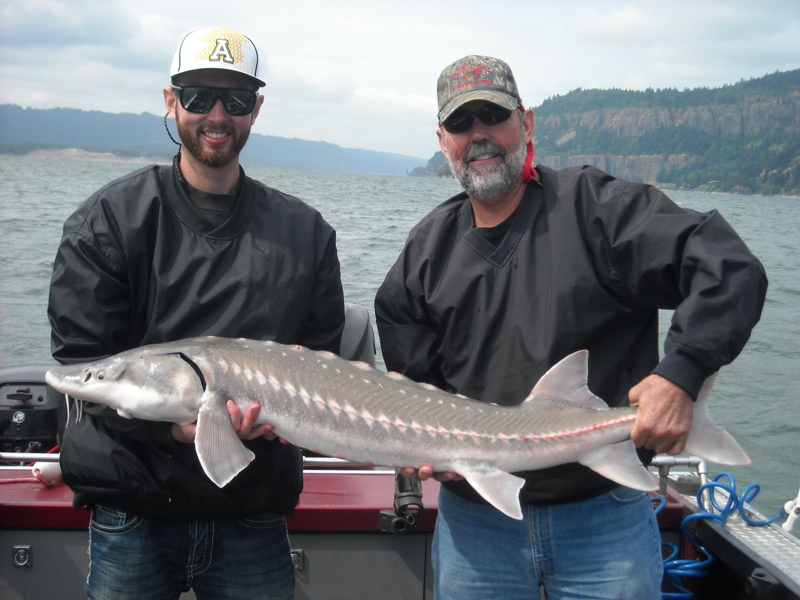 Sturgeon Fishing: Columbia River sturgeon reports August 2010