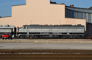 Doug's Railroad Photography: Illinois Central 100 & 101