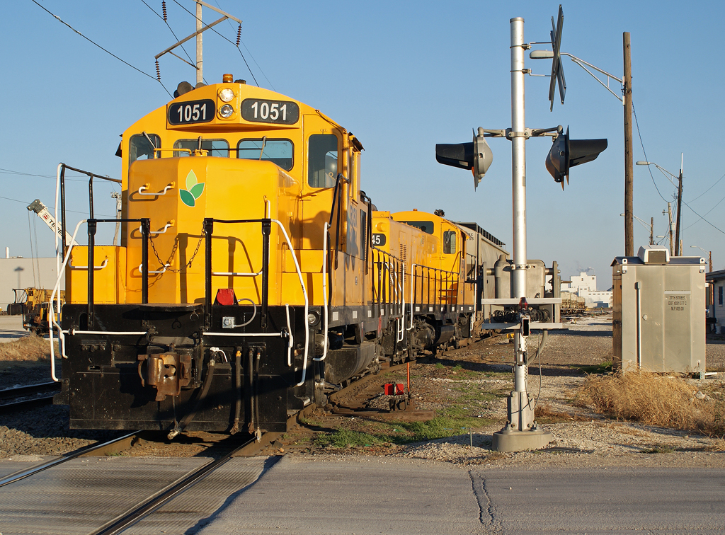 Doug's Railroad Photography: Leaf Low Emission Engines