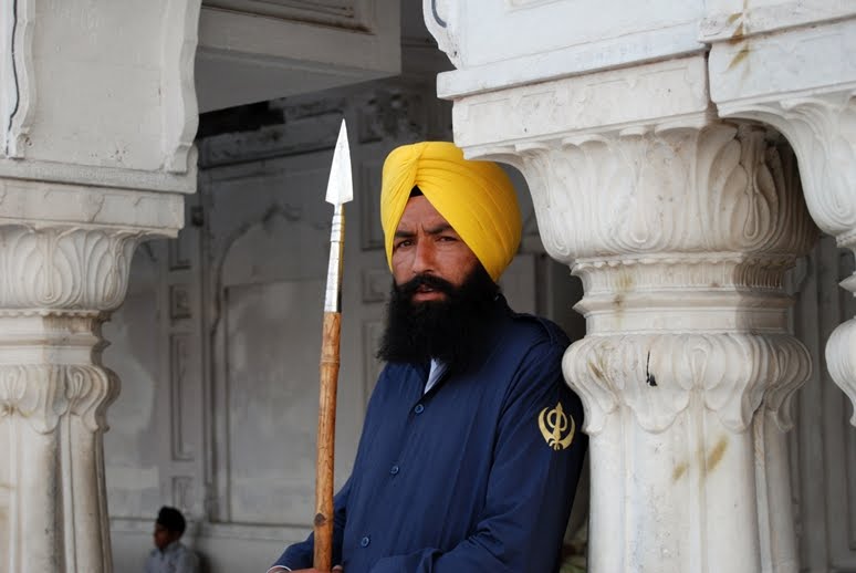 The world's last surviving Sikh warrior master who has devoted his life ...