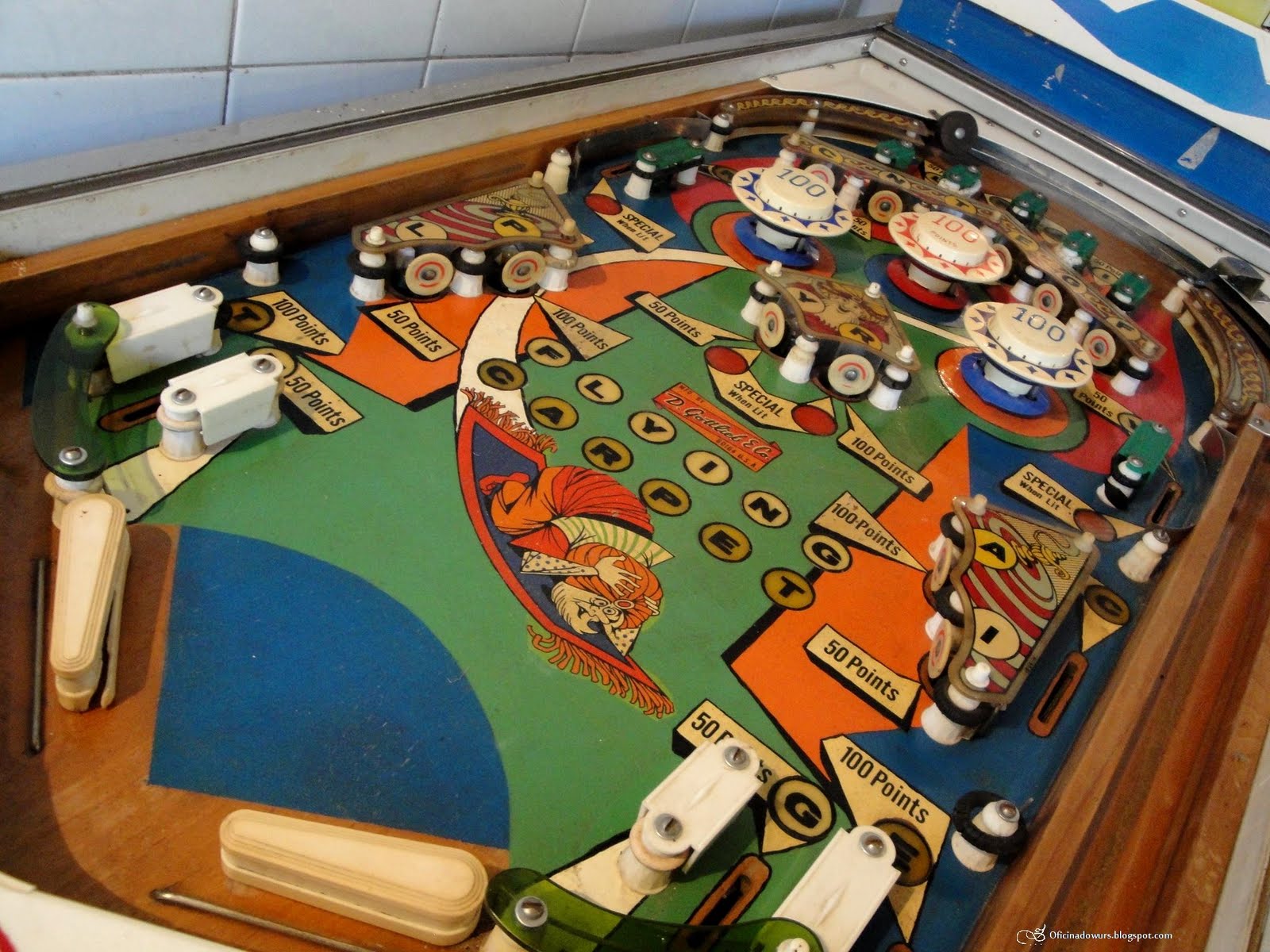 Oficina do Wurs: Revivendo um pinball Eletro-Mecânico de 1972