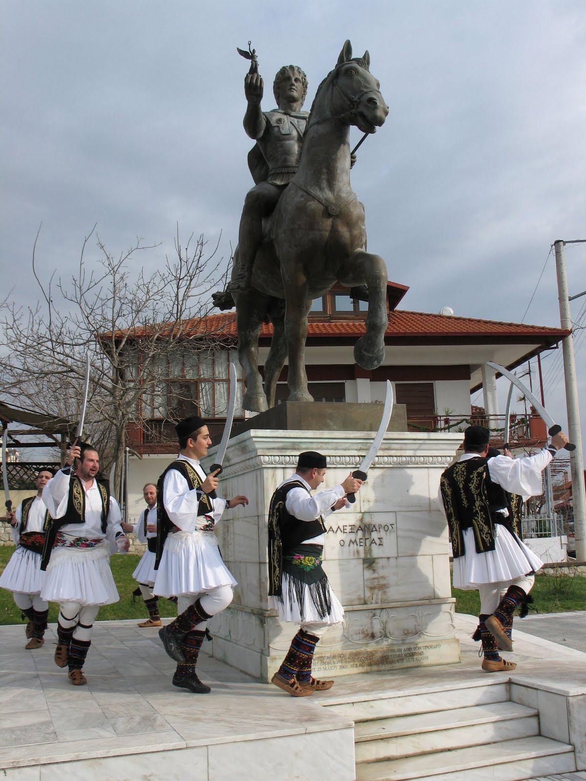 folklore-Παράδοση-Πολιτισμός: Το έθιμο "Ρουσαλίες" στην Πέλλα, από τον ...