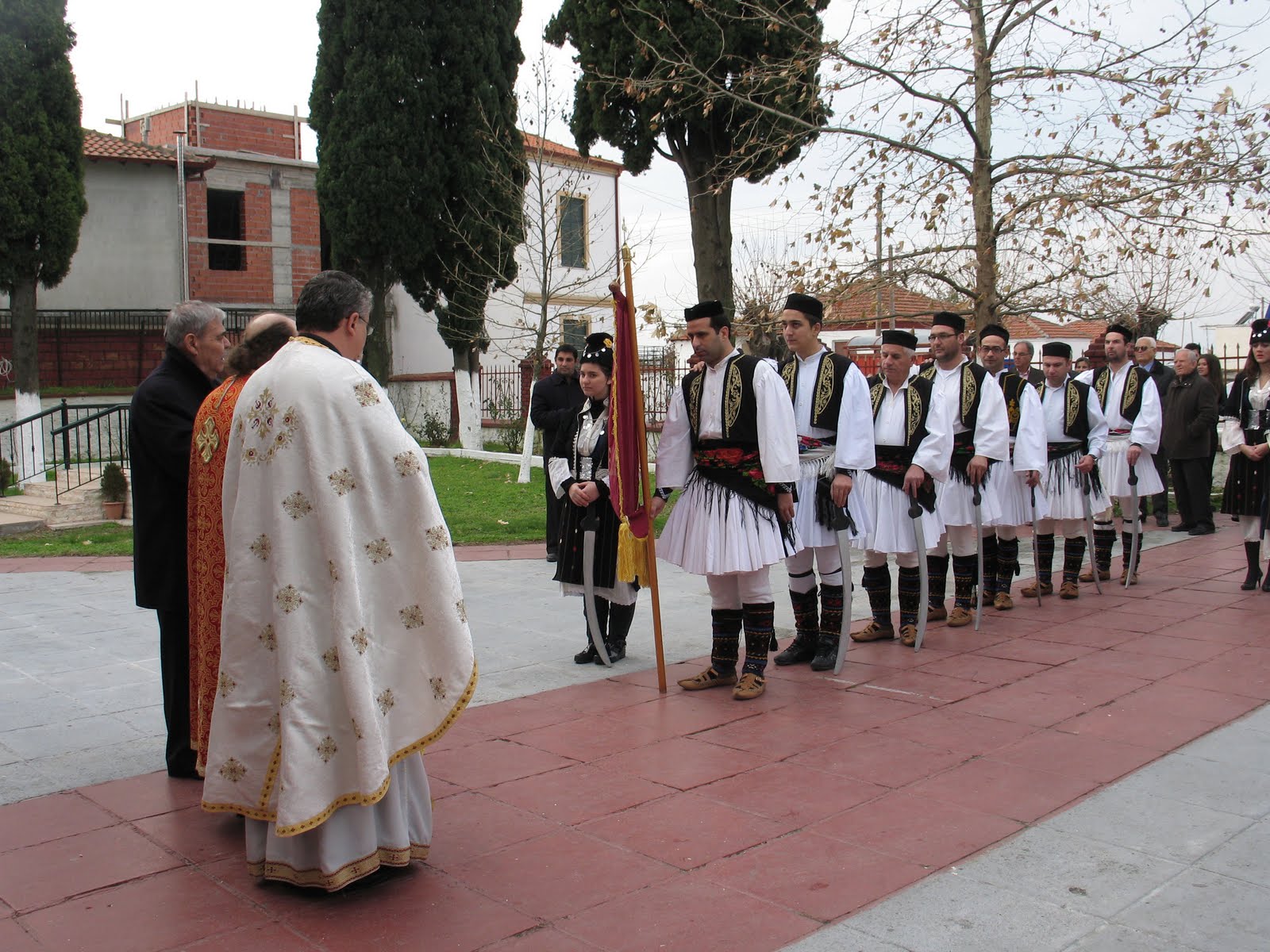 folklore-Παράδοση-Πολιτισμός: Το έθιμο "Ρουσαλίες" στην Πέλλα, από τον ...