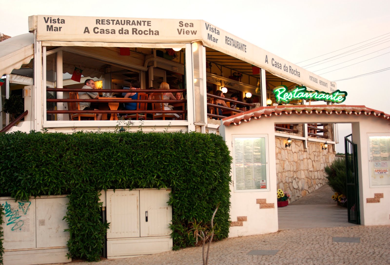 Grifo Planante: RESTAURANTE CASA DA ROCHA