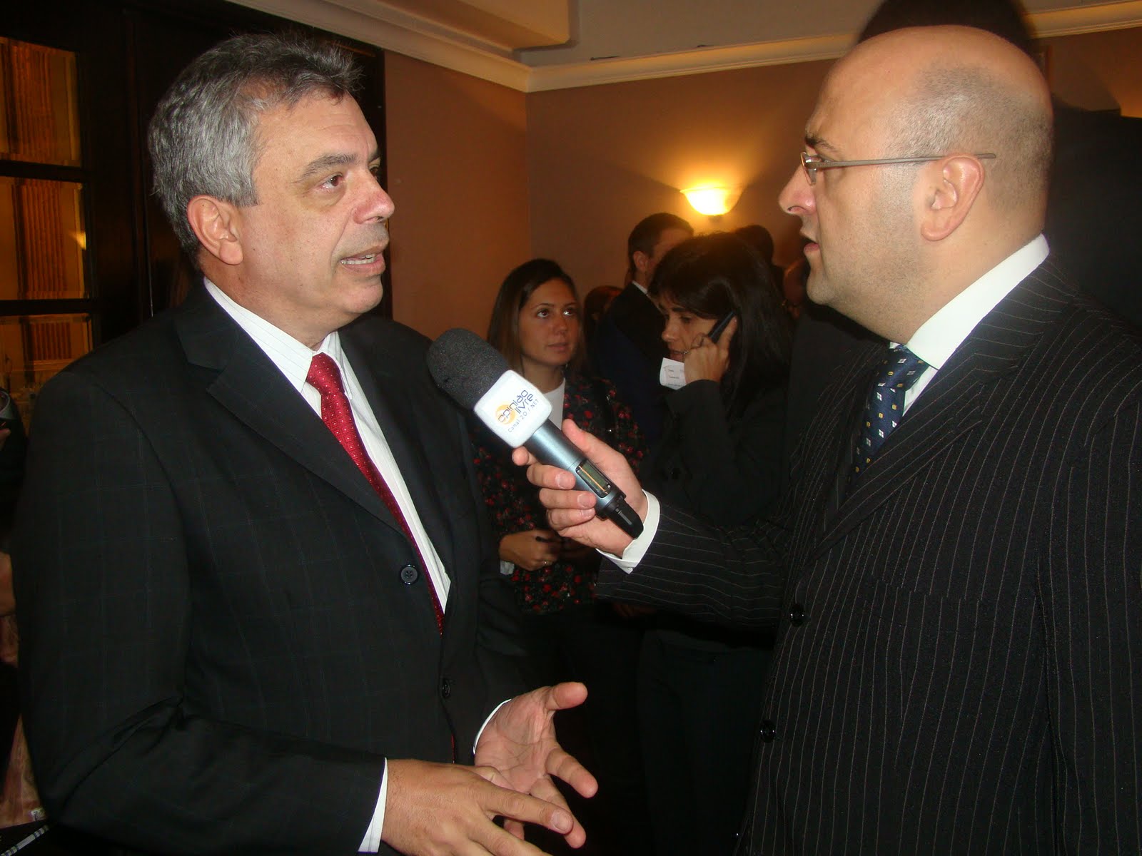 Evento em Destaque: Bernardo Gradin faz palestra no TÁ NA MESA da ...