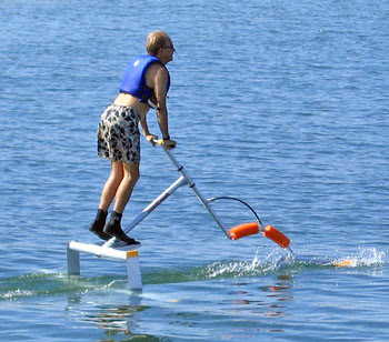 Aquaskipper: Human Powered Flying on Water