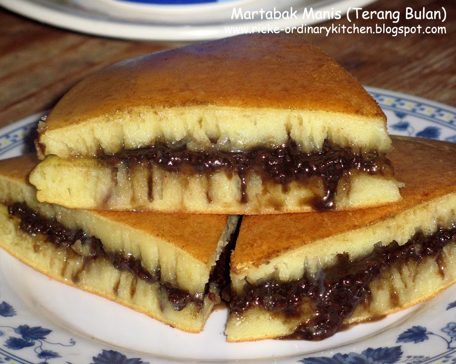 Just My Ordinary Kitchen...: MARTABAK MANIS (TERANG BULAN)