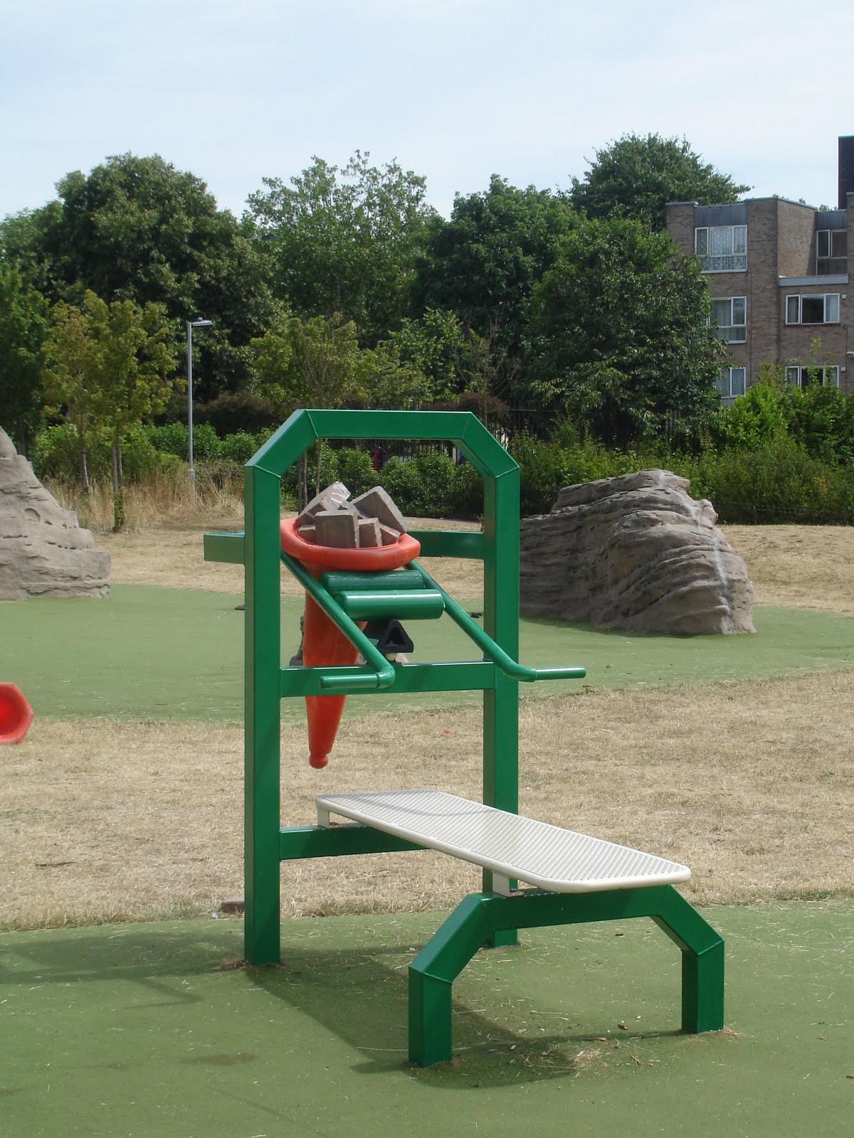 Elina Juusola-Halonen: The Senior Park at Hyde Park in London