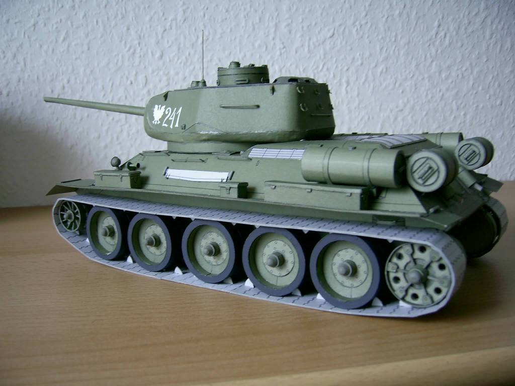 Military Paper Model: T-34/85 Paper Model