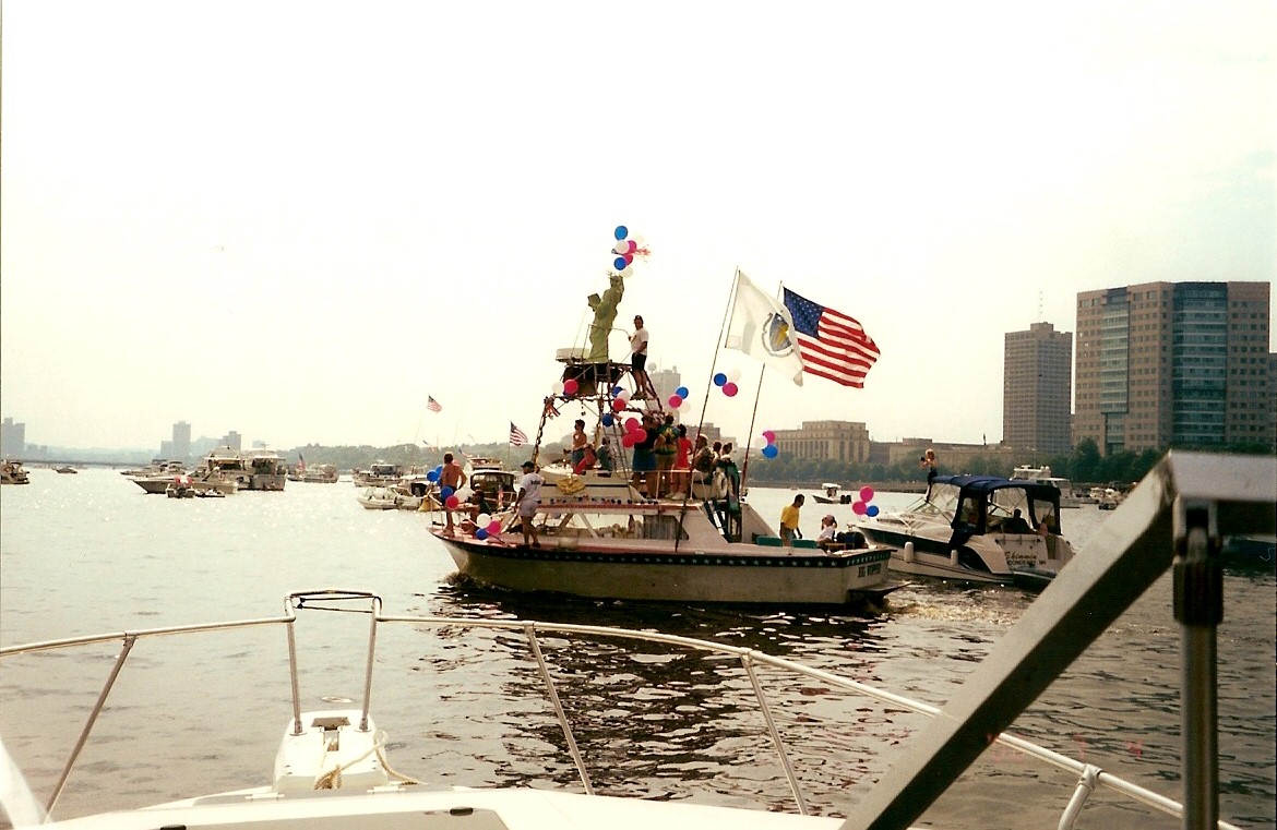 Mai Thai Wanderings: Memorial Day weekend at Fort McRae Anchorage