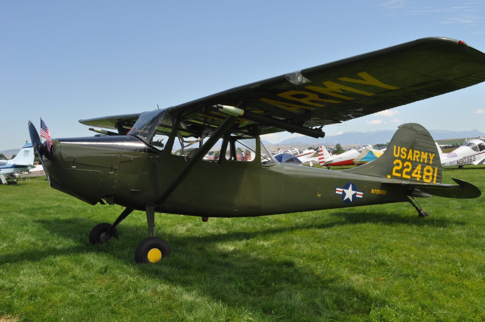 Sunny Days: A day to look at old planes.