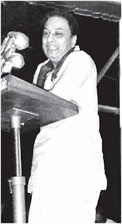 Resonance ...: M.G.Ramachandran's Film & Political career - A Critical ...