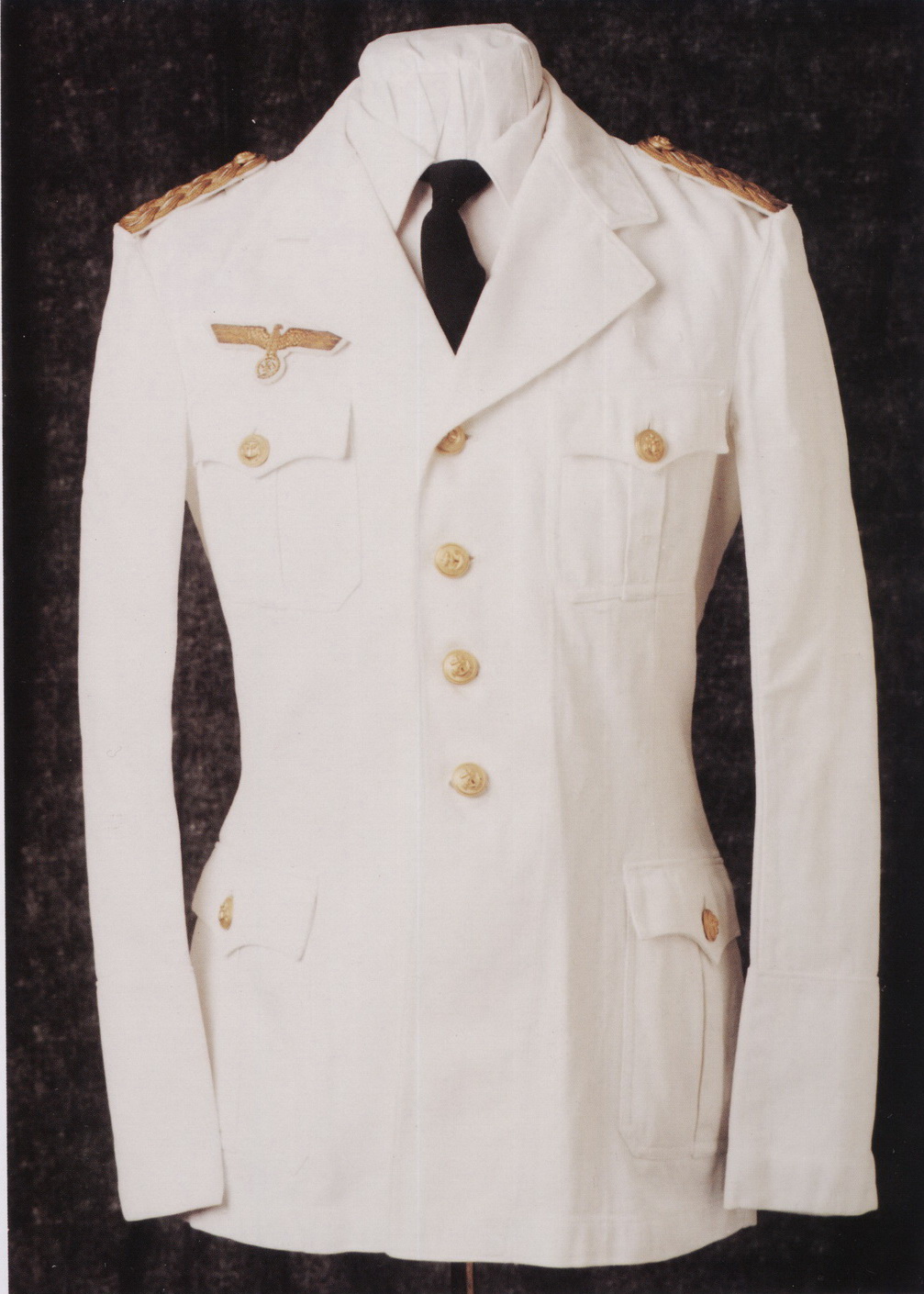 NAZI JERMAN: Seragam Putih Nazi Jerman, Pakaian Yang Khusus Dipakai Di ...