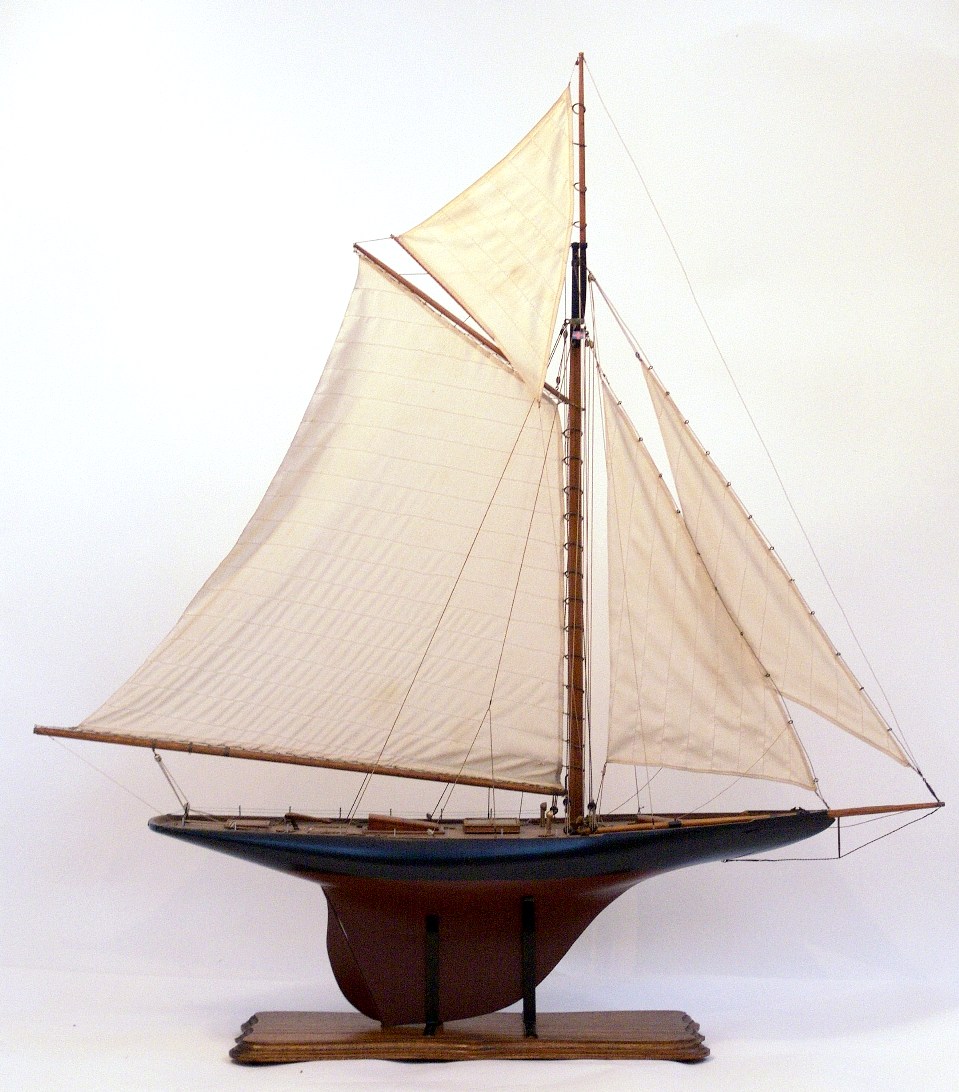 10engines: pond yachts