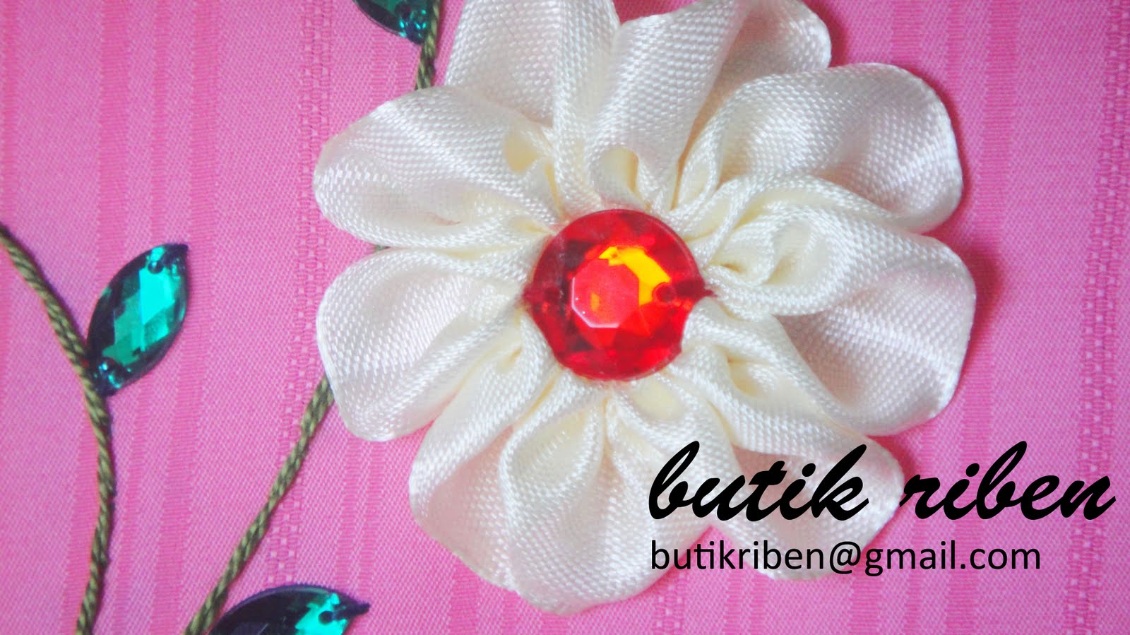 Butik Riben: Bunga riben pada baju kurung