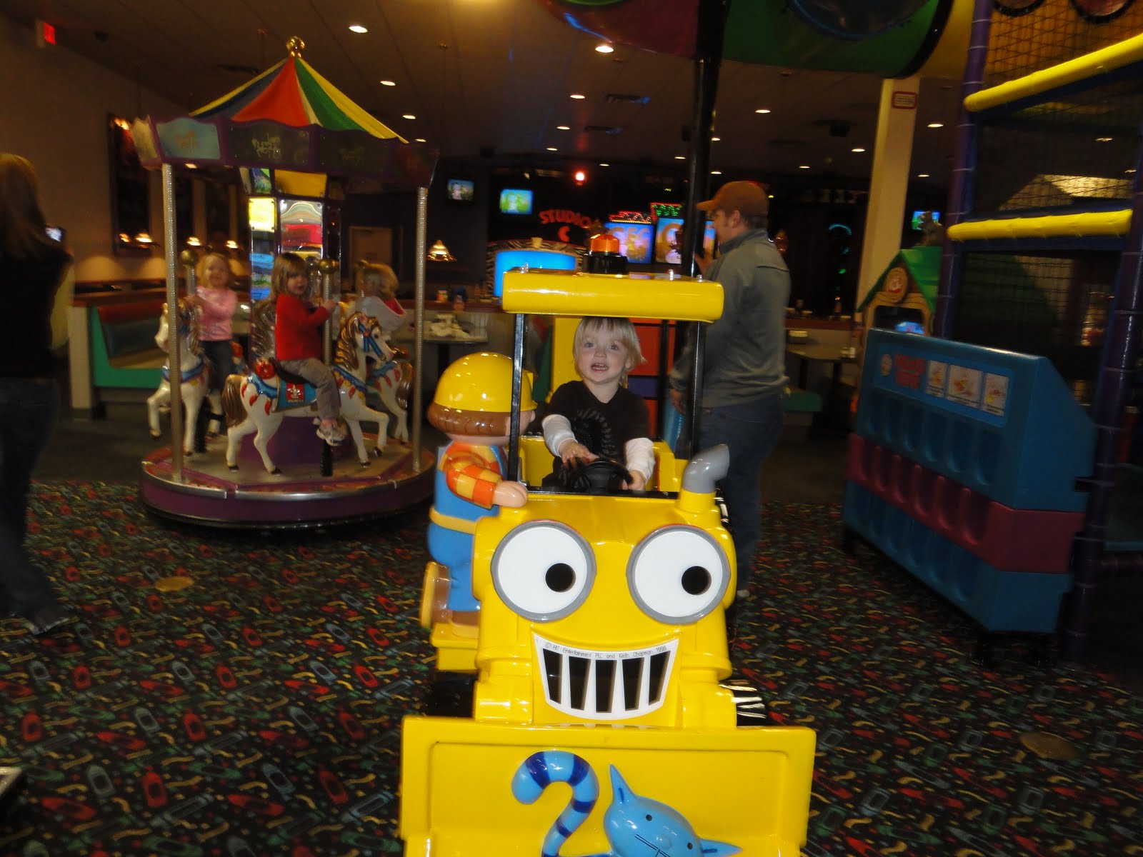 Pleasant Dreams Farm: Meeting Chuck E. Cheese!