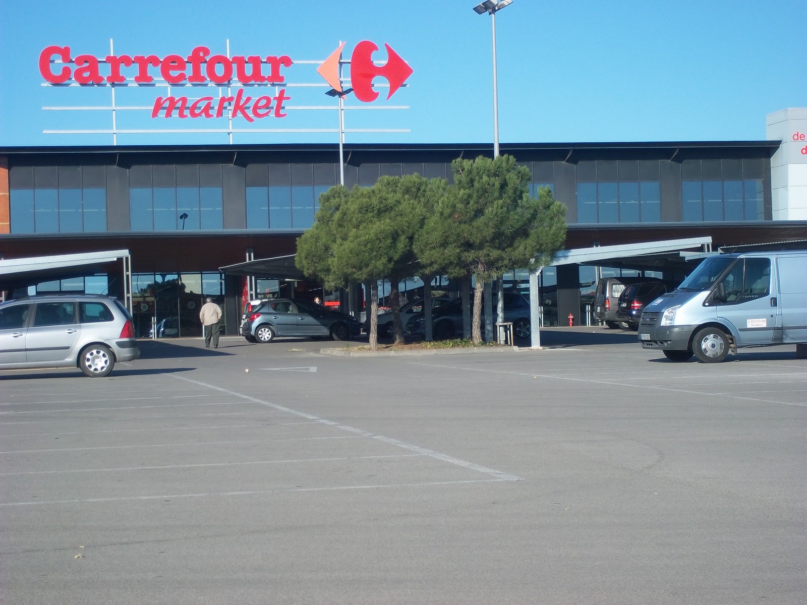 100 Imatges de Terrassa o més: Carrefour Market