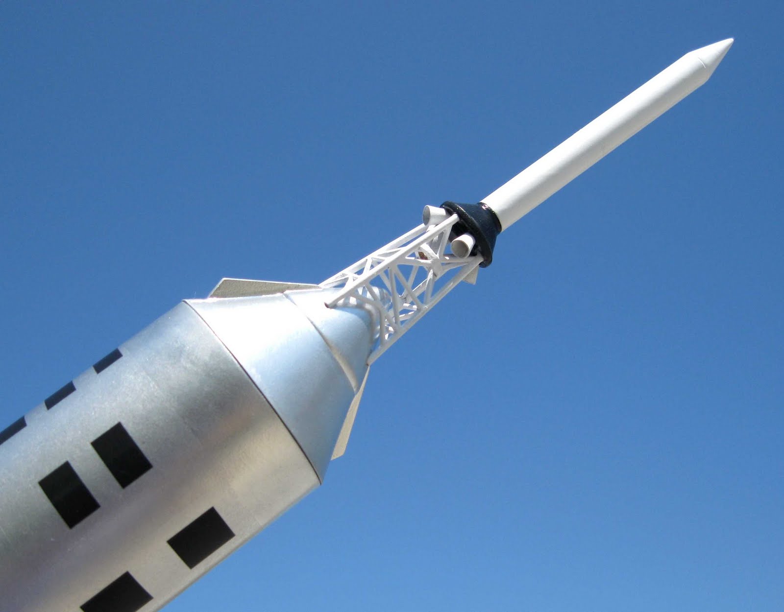 Model Rocket Building: Semroc Little Joe FINISHED!