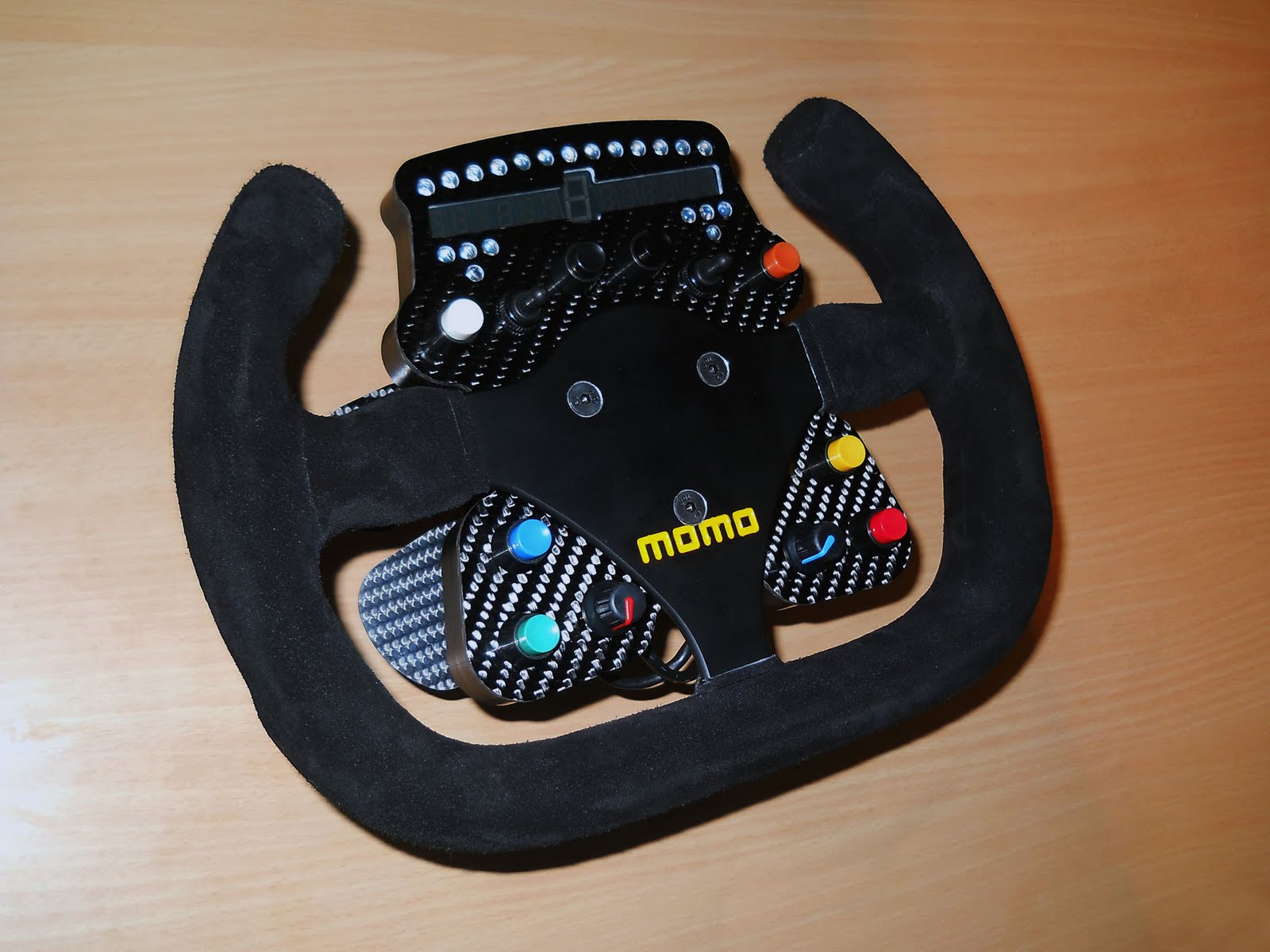 mac56: Indycar Style Momo Steering Wheel