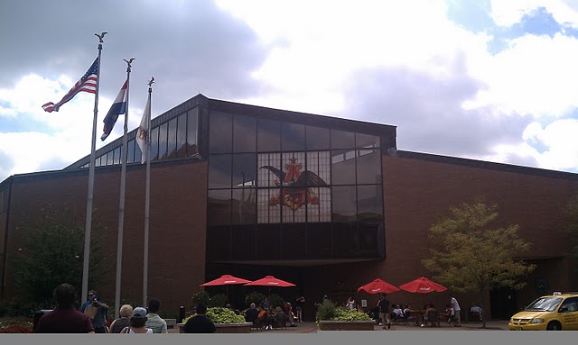 KENNY'S CRAZY ADVENTURE!: Anheuser Busch Budweiser Tour