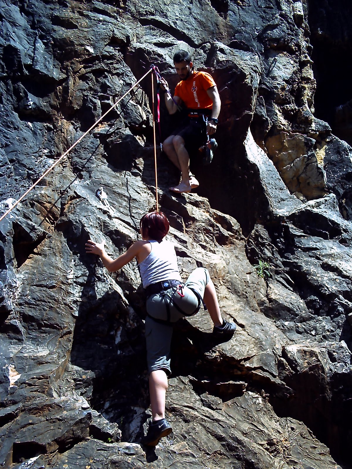 S.O.S. AYUDA SIN FRONTERAS: PRACTICAS DE ESCALADA Y RAPPEL DE ...