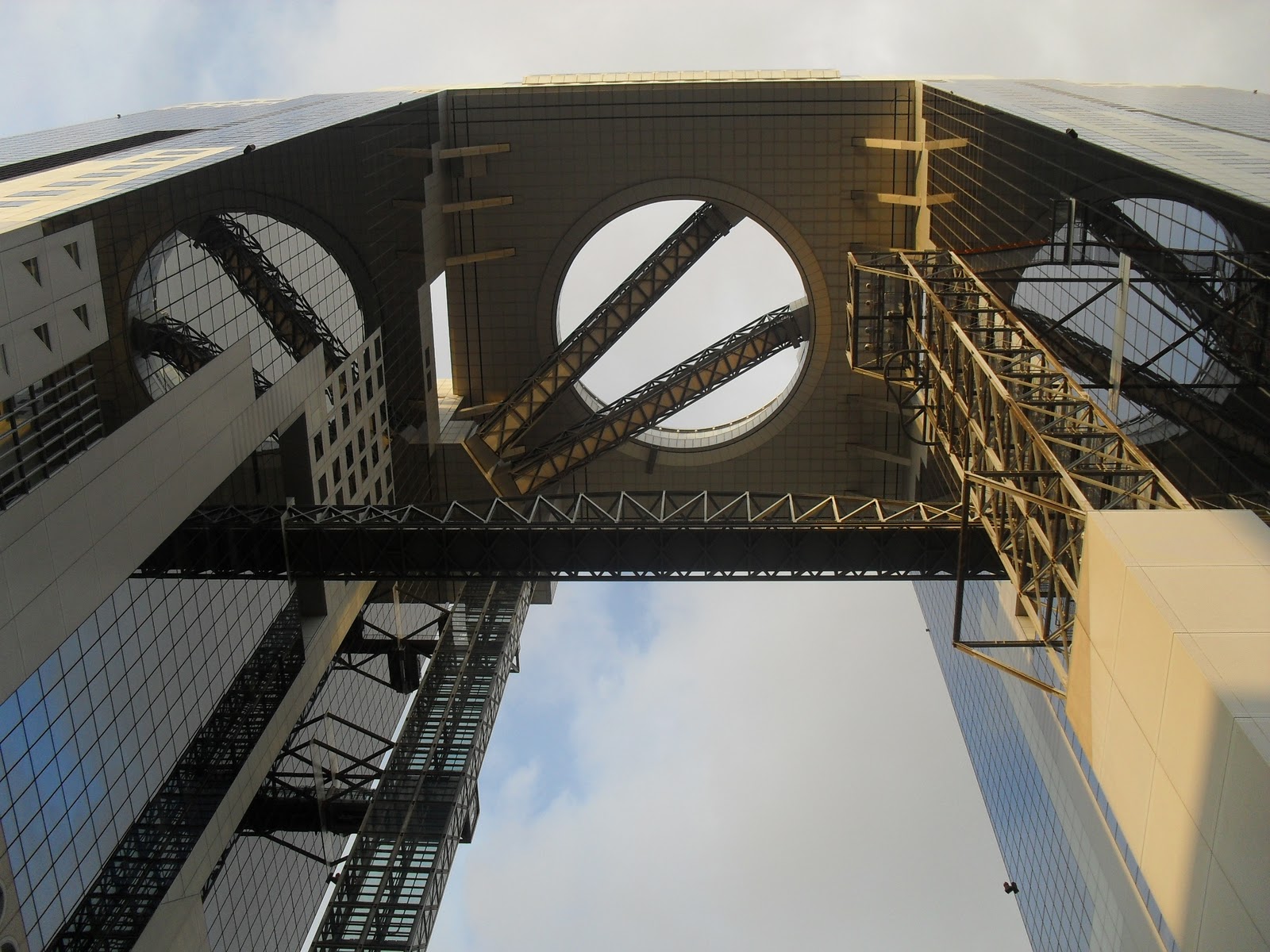 Inspiration Asia: Osaka Umeda Sky Building.