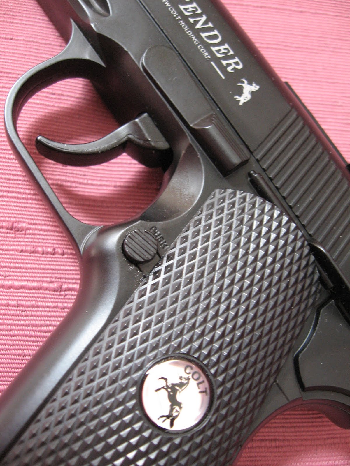 Umarex Colt Defender BB Gun: Colt Defender BB Gun