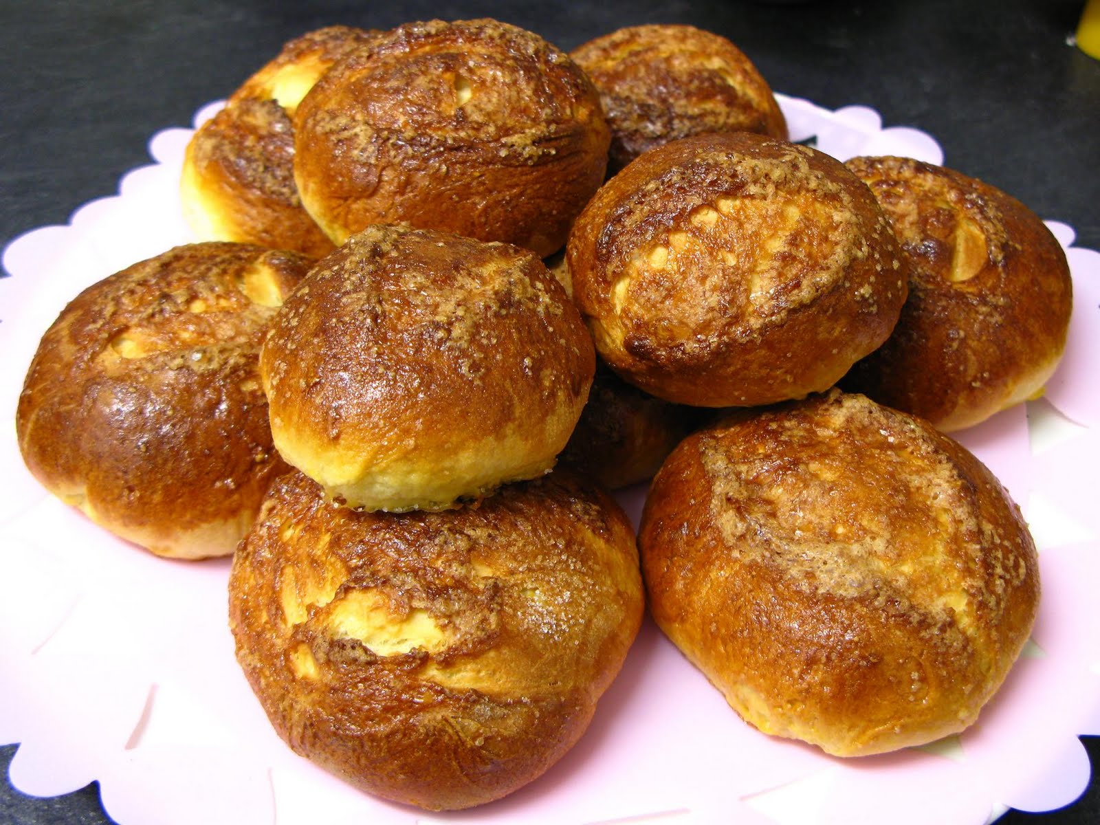 Kooking with K: Bollos suizos.