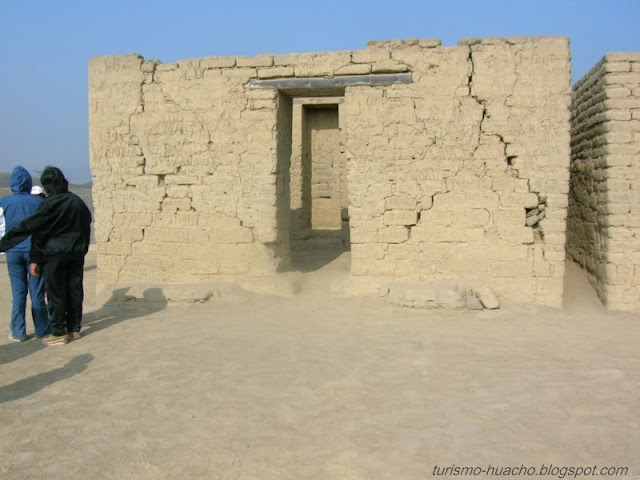 La Fortaleza de Paramonga : Lugares Turísticos Región Lima