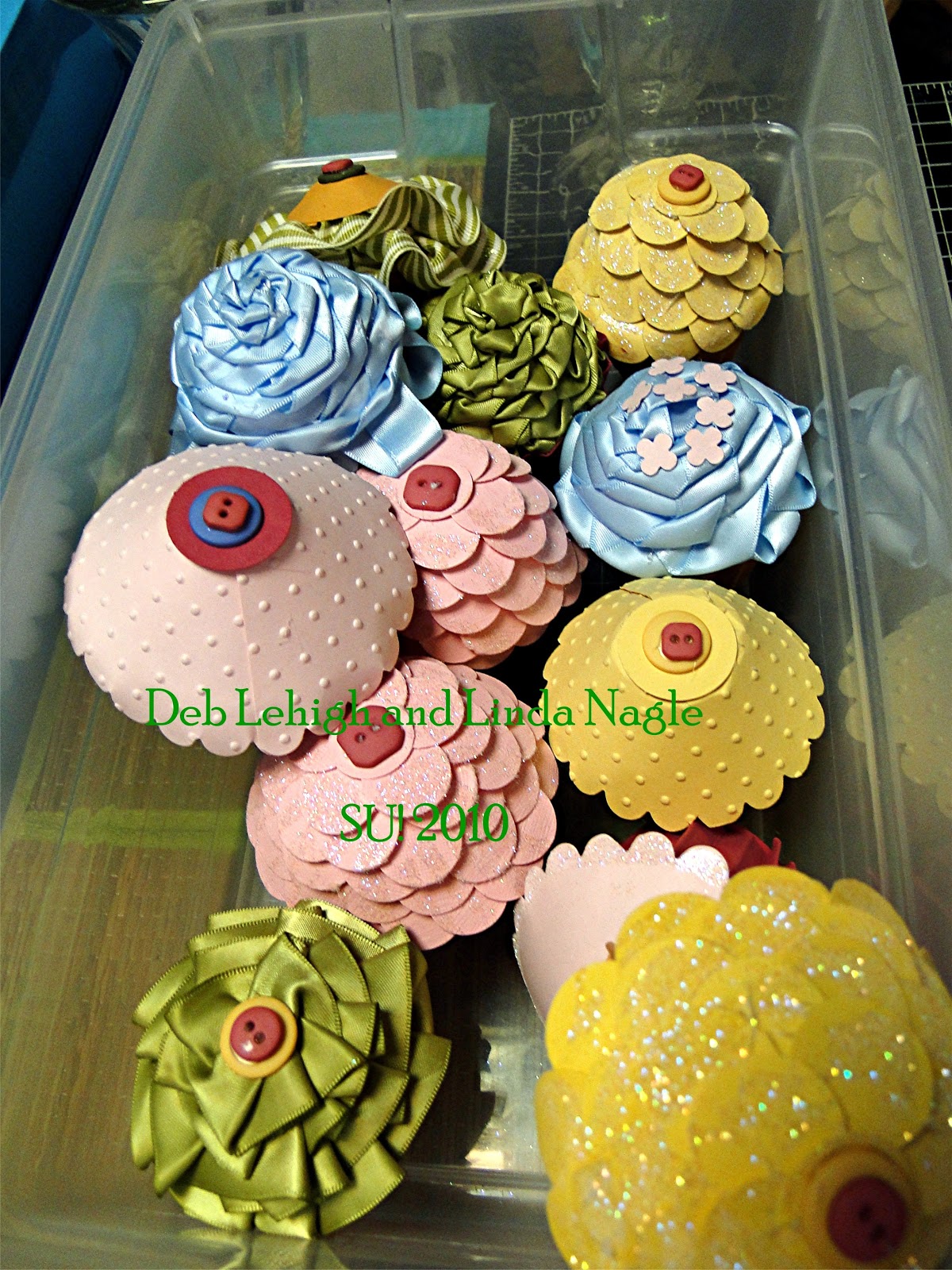 Stampin and Scrappin With Ri Ri: DEB AND LINDA PAPERCRAFT CAKES