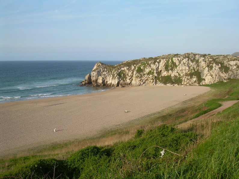Exilio en Cantabria: Playas de Usgo y Mogro.