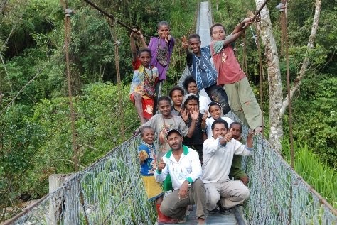 Dari Yaramaya sampai Nemangkawi: Belajar dari anak-anak di Lembah Aroa