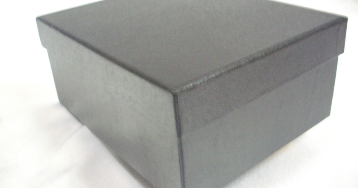 Singapore Gift Boxes: A elegant black rectangle box...