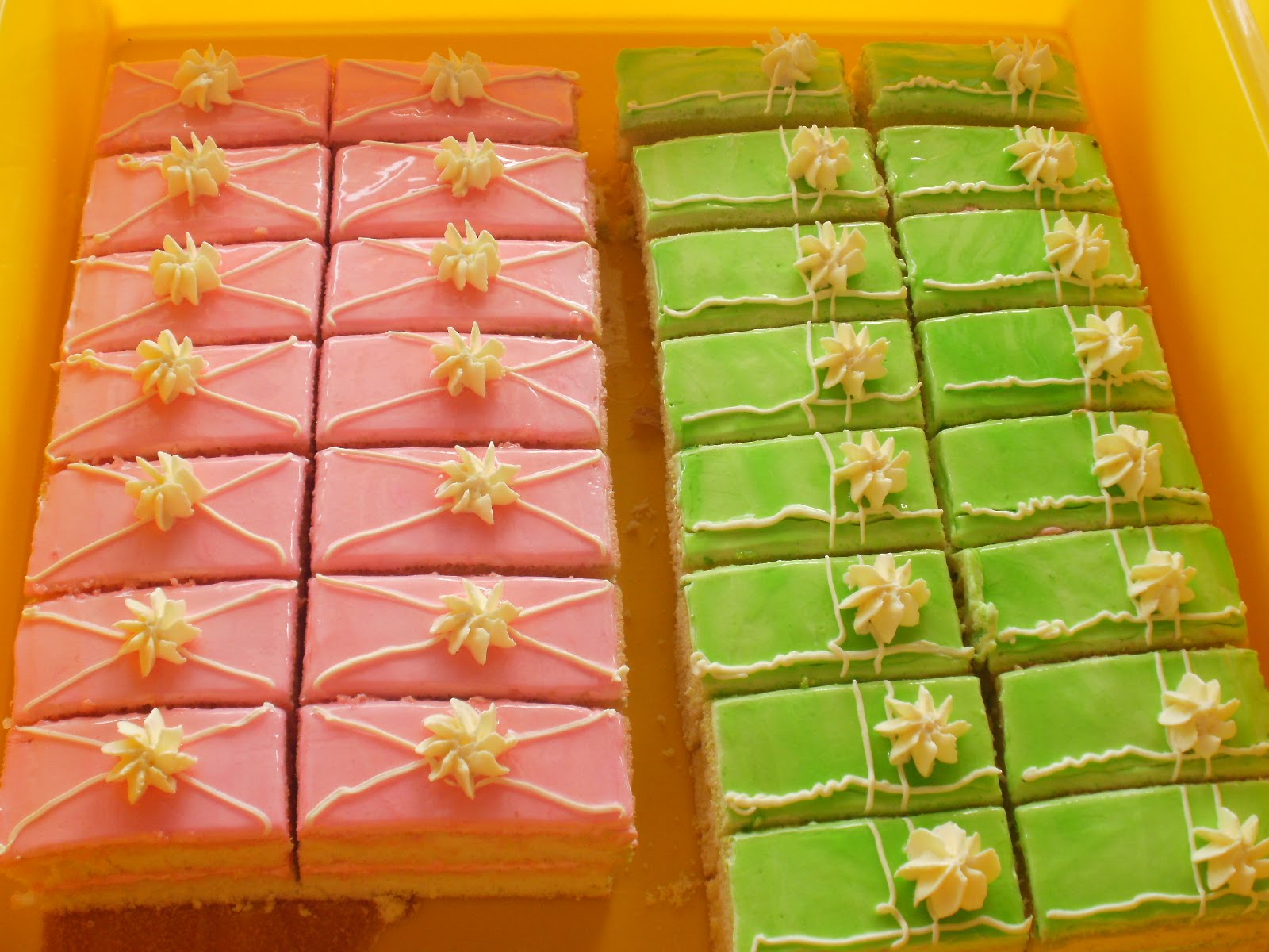 MamaStoves: slice cakes
