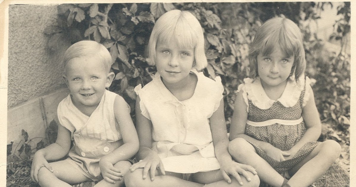 The Housetop Proclamations: Mom's Family