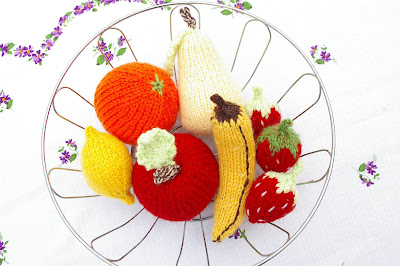 loniemay: knitted fruit and vegetables