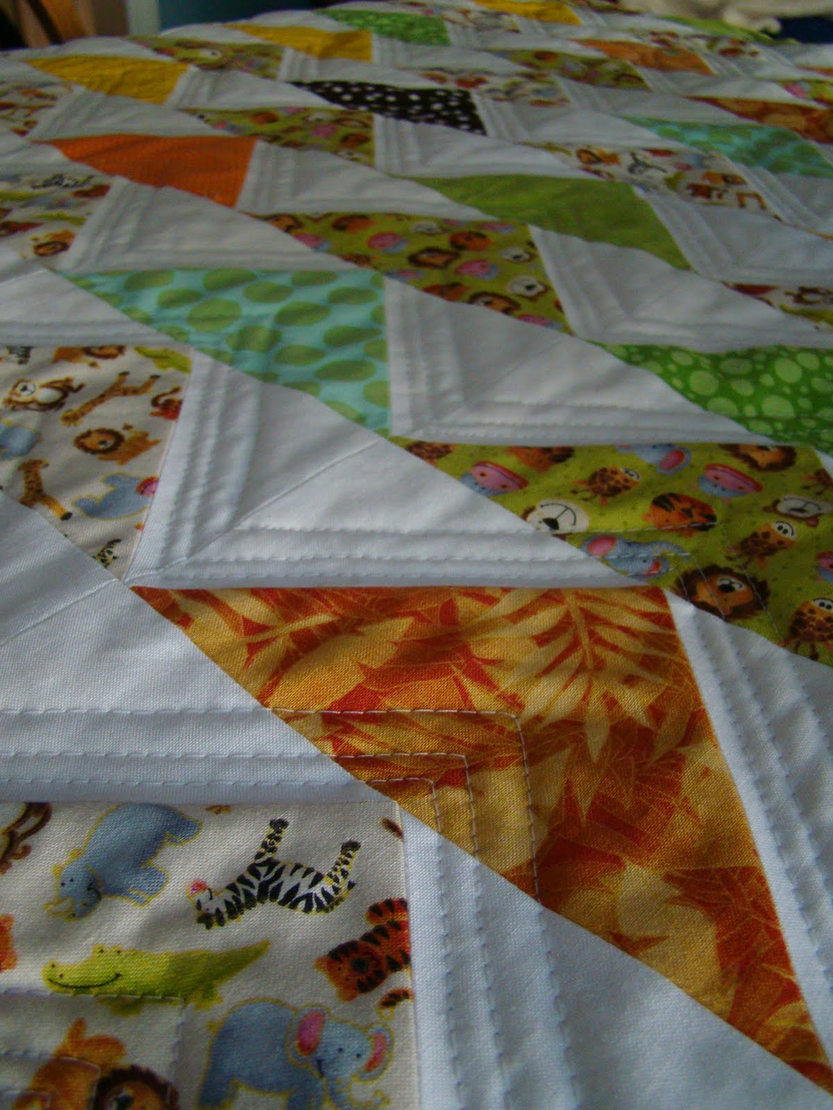 SewCraftyJess: Finished Jungle quilt, part 2