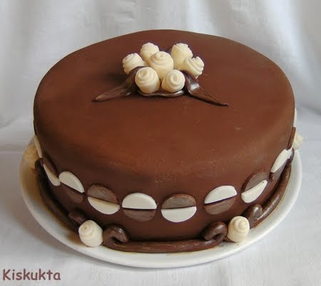 Kiskukta torta: Csoki torta (4)
