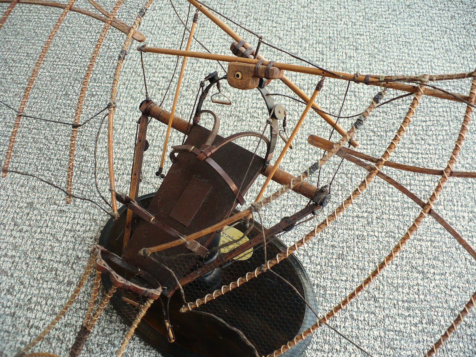 The Great Canadian Model Builders Web Page!: Flying Machine Re Post