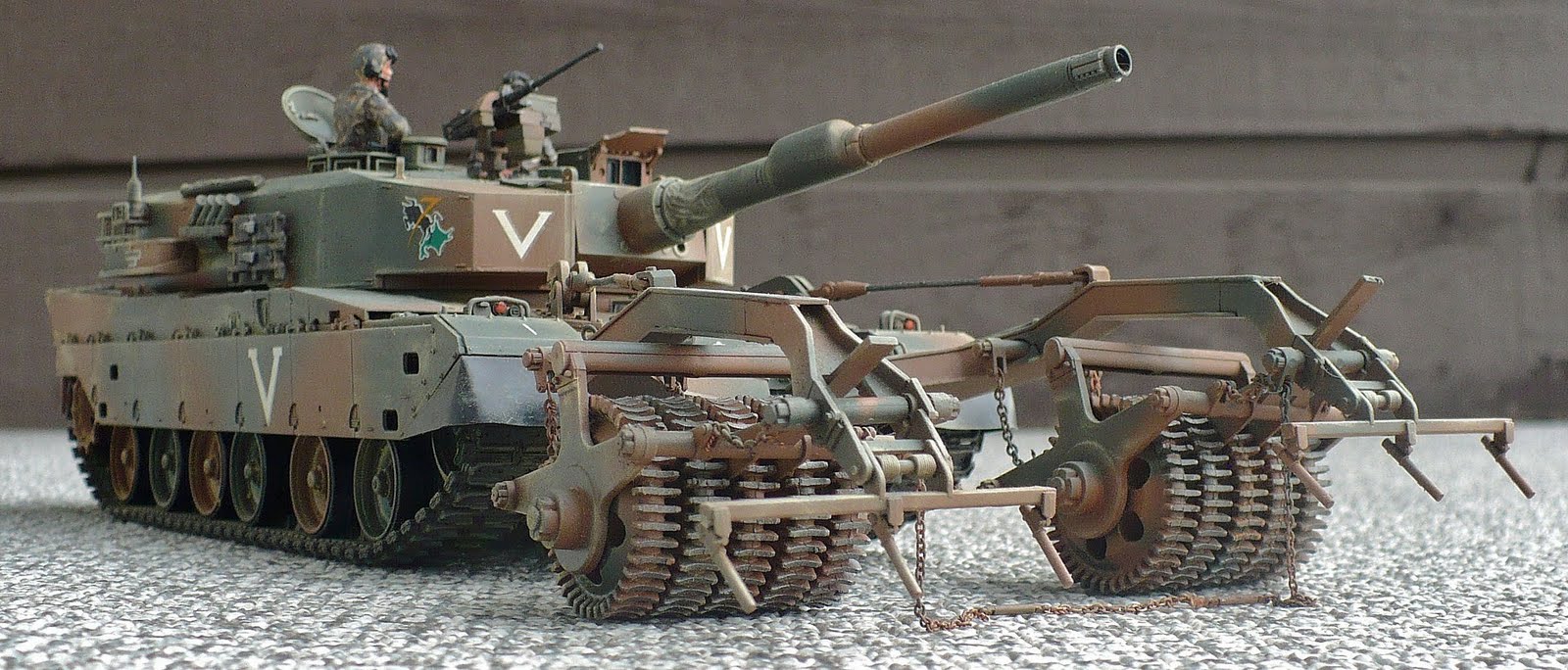 The Great Canadian Model Builders Web Page!: Type 90 Kyū-maru