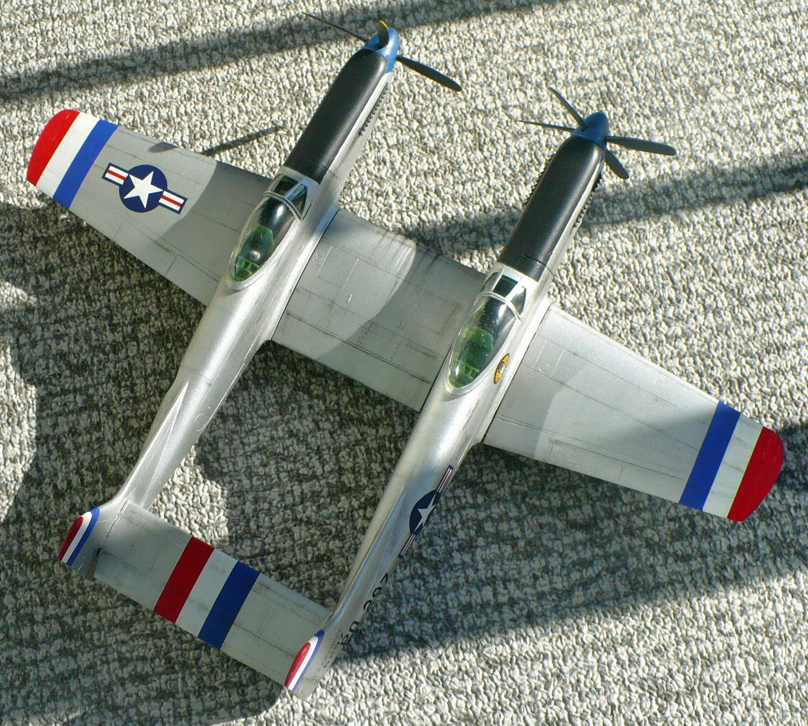 The Great Canadian Model Builders Web Page!: Twin Mustang
