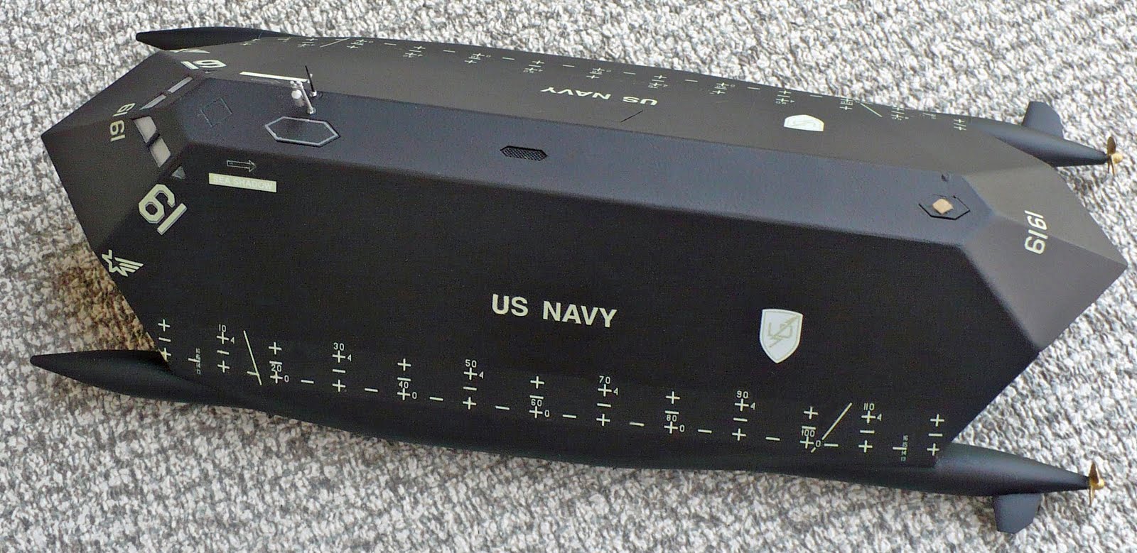 The Great Canadian Model Builders Web Page!: Sea Shadow