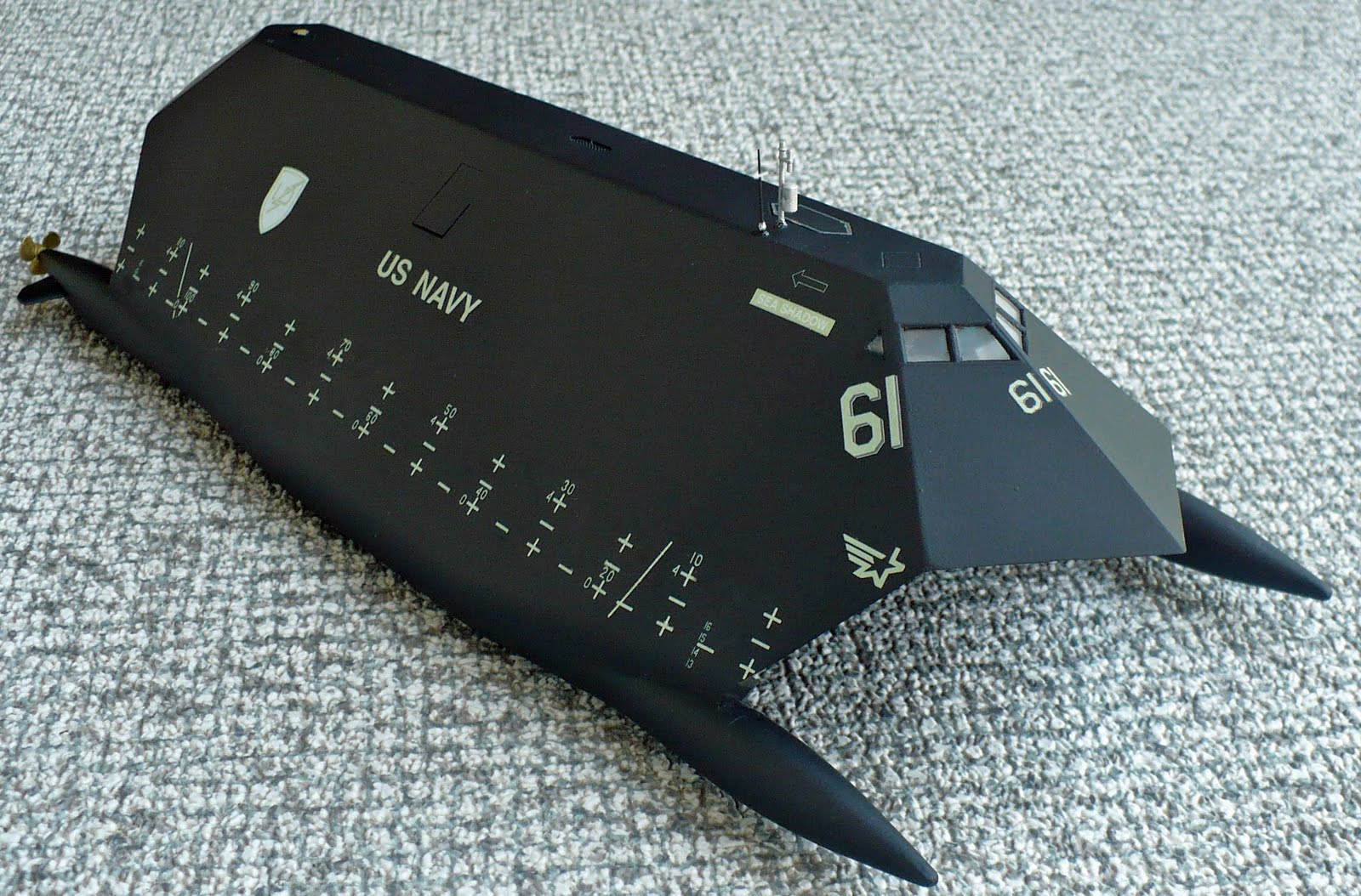 The Great Canadian Model Builders Web Page!: Sea Shadow