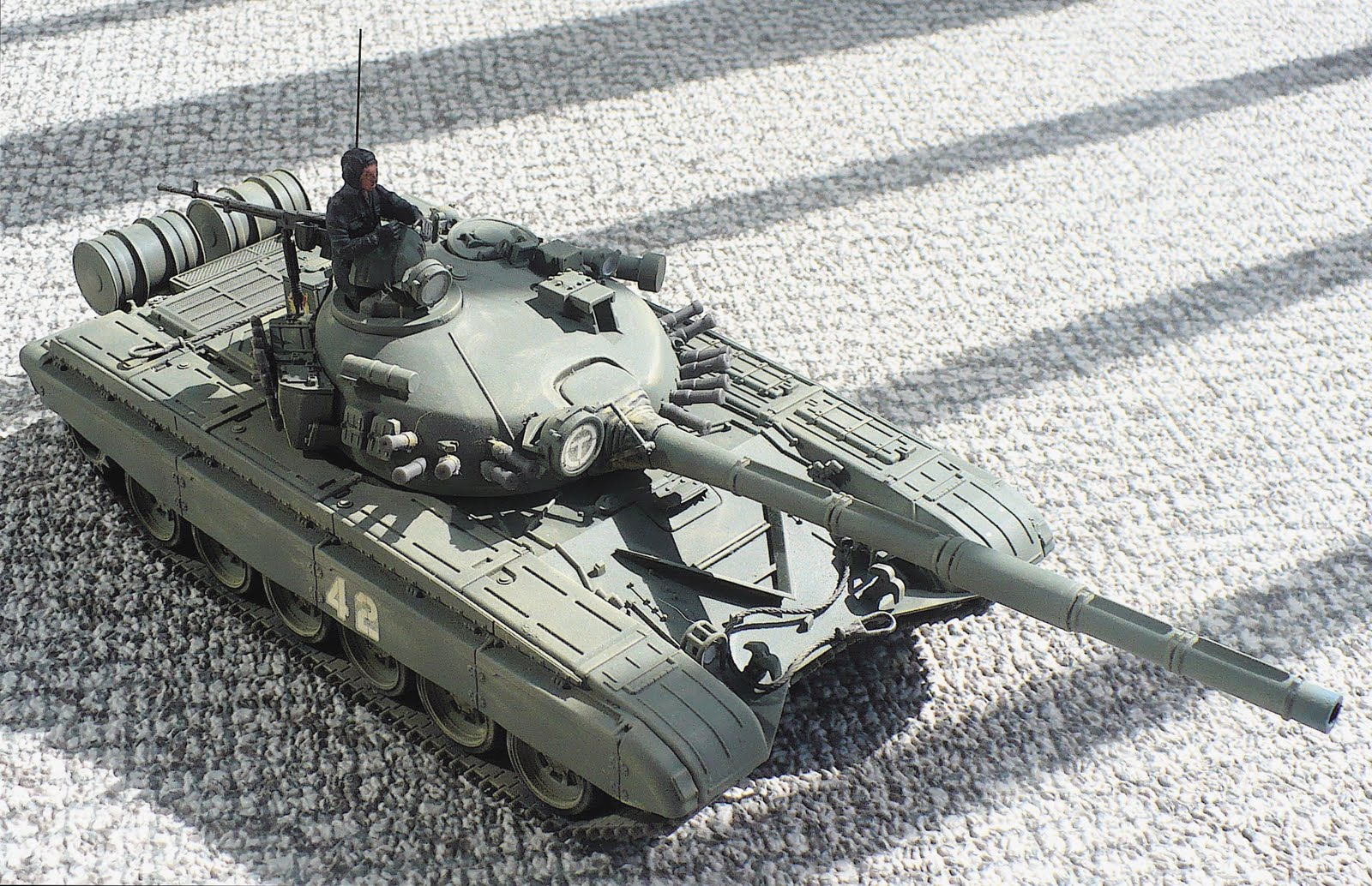 The Great Canadian Model Builders Web Page!: T 72