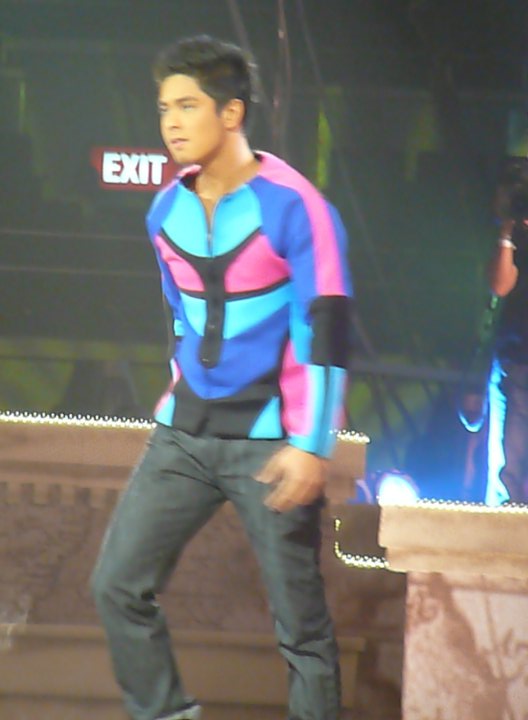 ★STARTRIGA: STARTRIGA CELEBRITY OF THE WEEK: 'COCO MARTIN' (WEEK 3)!