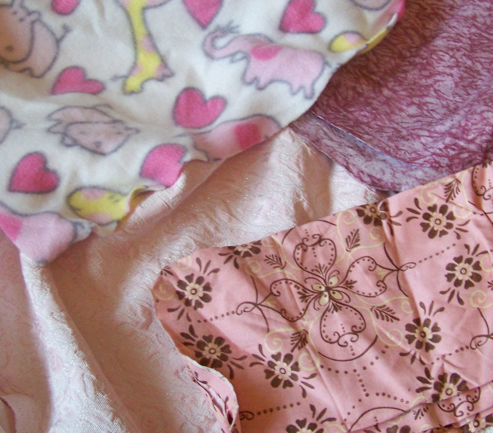 Sugar & Spice in the land of Balls & Sticks: Valentine's Rag Wreath